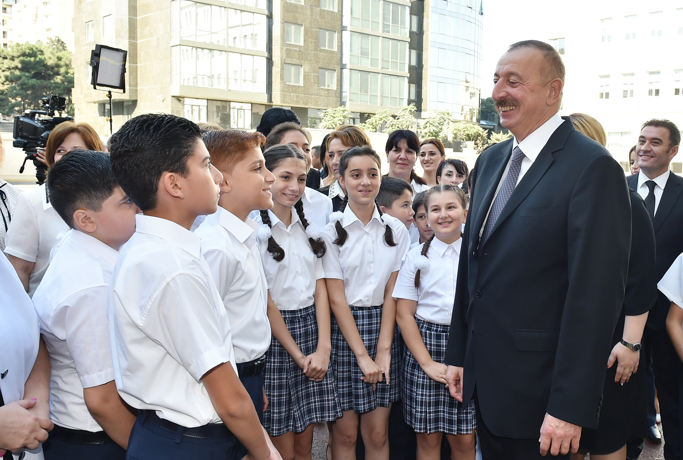 President Ilham Aliyev inaugurated new building of school-lyceum No 20 ...