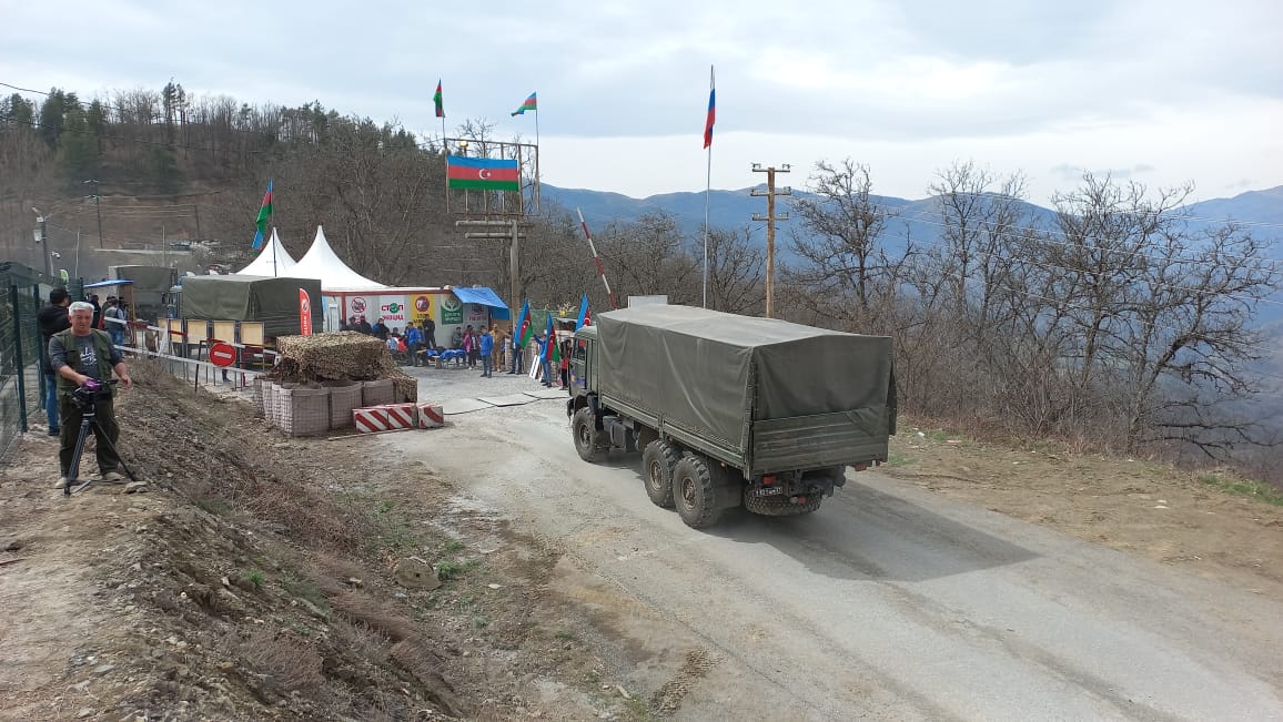 Convoy of Russian peacekeepers proceeds unhindered through protest area ...
