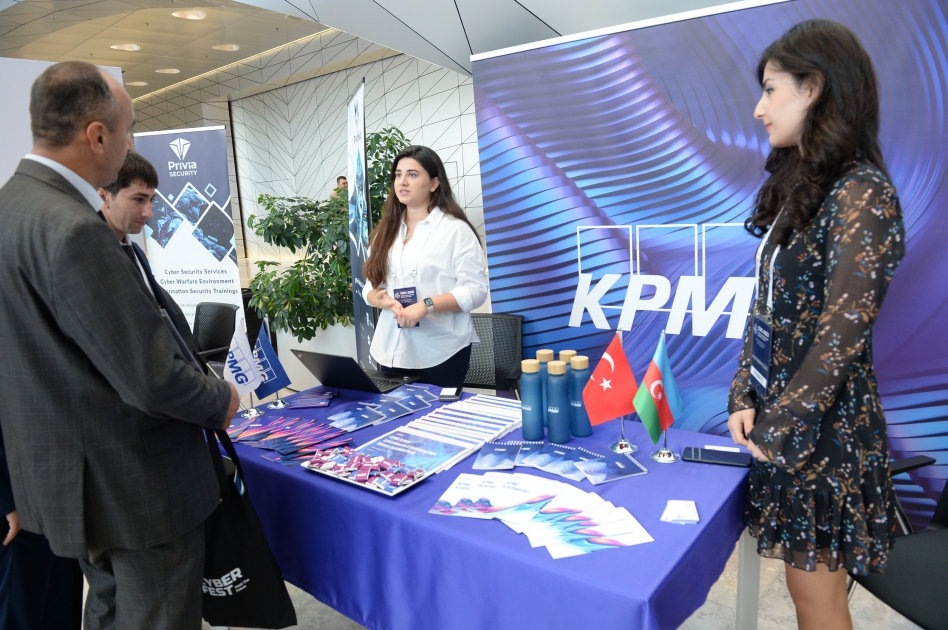 “CIDC-2023” tədbirinin rəsmiləri “Kibertəhlükəsizlik həlləri” sərgisi ilə tanış olublar VİDEO ...